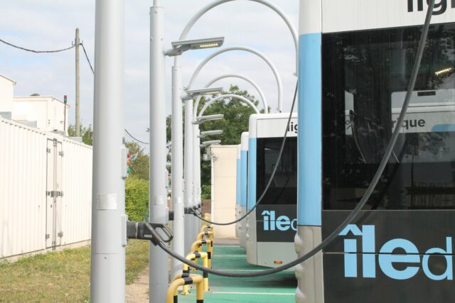 Un acteur francilien engagé et responsable - Transdev, the mobility company