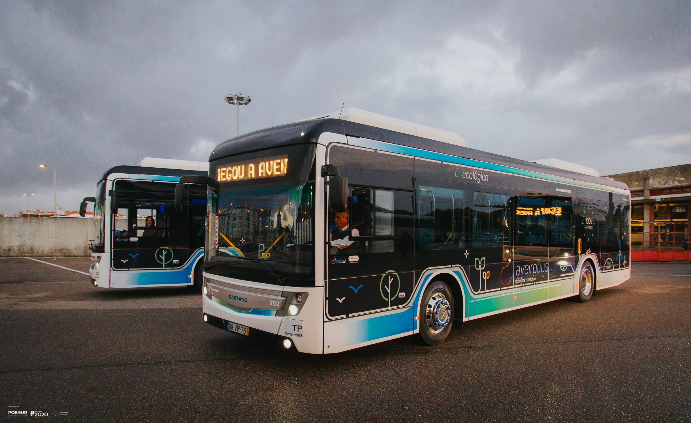 Les employés de Transdev à Aveiro, au Portugal, satisfont leurs clients ...