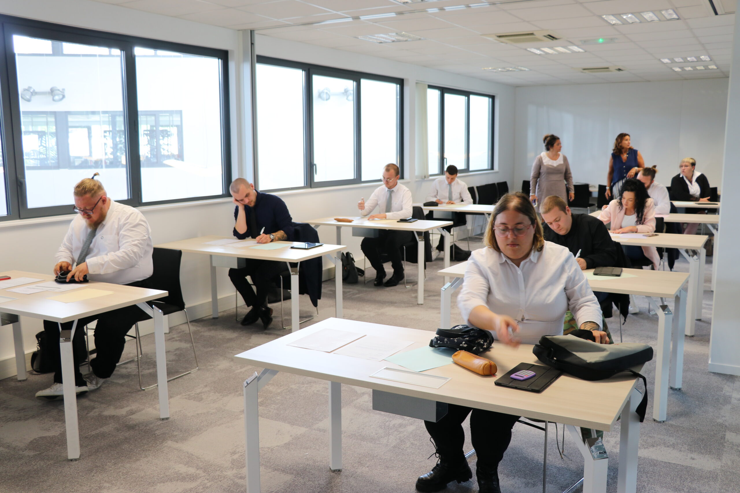 Académie by Transdev : 35 apprentis conducteurs en formation - Transdev ...